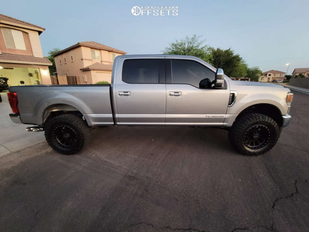2020 Ford F-250 Super Duty with 20x10 -24 Method Mr605 and 37/12.5R20 ...