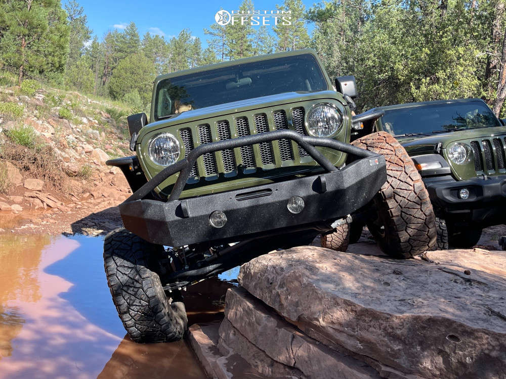 2020 Jeep Wrangler with 17x9.5 0 Pro Comp Series 45 and 285/75R17 Nitto ...