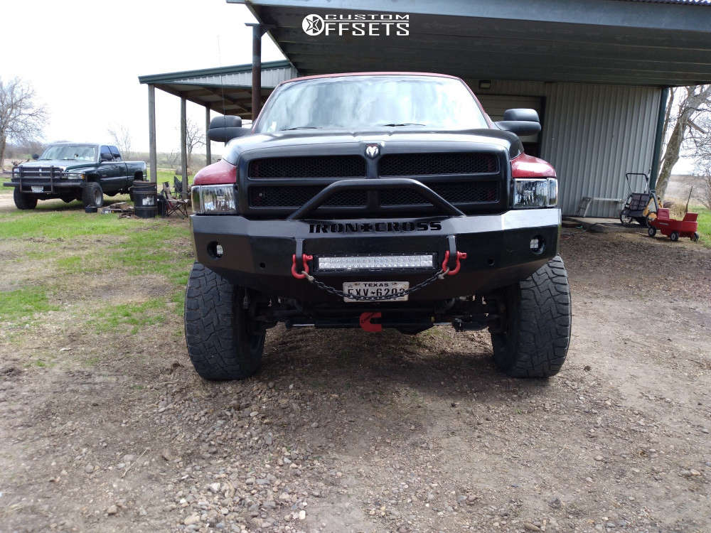 1999 Dodge Ram 2500 with 20x12 -44 Gima Overdrive and 35/12.5R20 Toyo ...