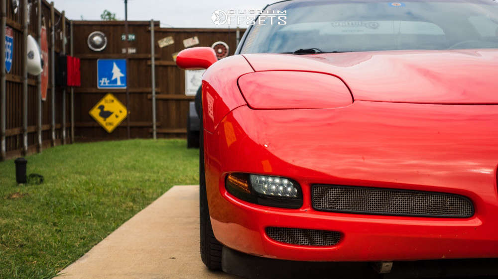 2002 Chevrolet Corvette with 18x10.5 58 SpeedLine C5Z and 255/35R18 ...
