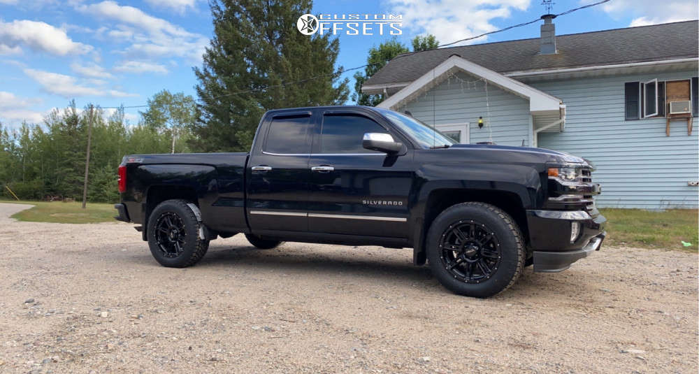 2016 Chevrolet Silverado 1500 with 20x9 0 Helo He900 and 33/10.5R20 ...