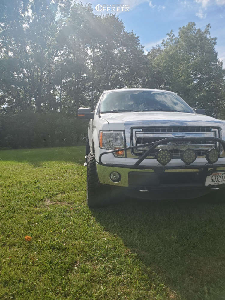 2014 Ford F-150 with 18x10 -15 V-Rock Raid and 33/12.5R18 Predator New ...