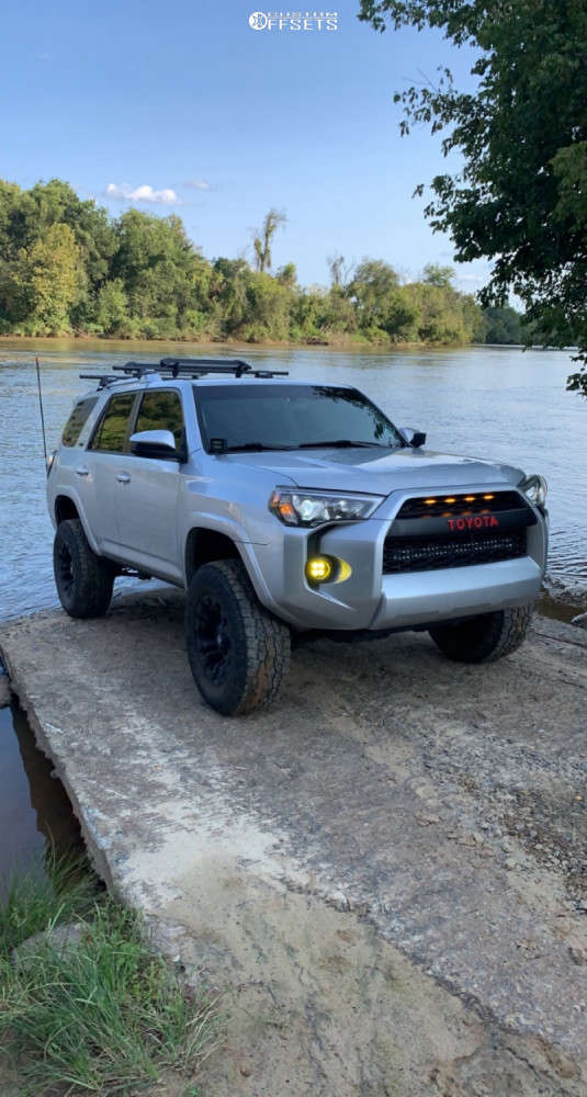 2017 Toyota 4Runner with 17x9 -12 Fuel Vapor and 33/12.5R17 Toyo Tires ...