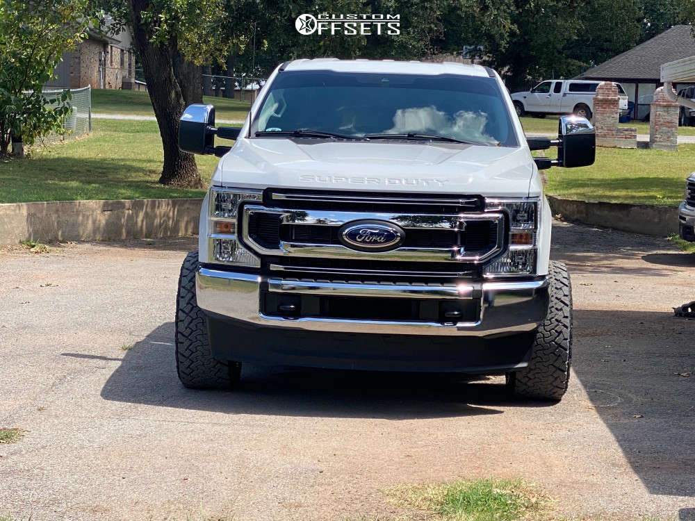 2021 Ford F-250 Super Duty with 20x12 -51 Vision Rocker and 33/12.5R20 ...
