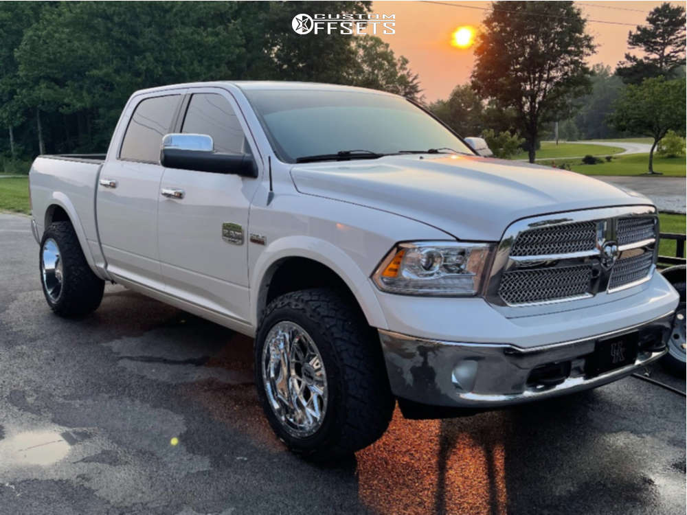 2013 Ram 1500 with 20x12 -44 Moto Metal Mo986 and 33/12.5R20 Venom ...