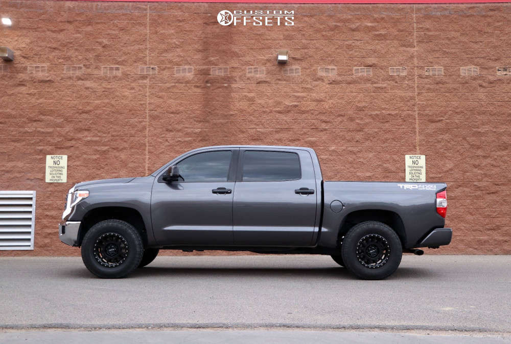 2018 Toyota Tundra with 18x9 -0 Method Mr305 and 295/70R18 Nitto Terra ...