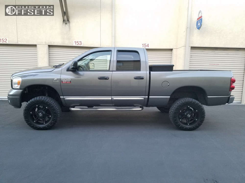 2007 Dodge Ram 2500 with 18x9 -12 KX CP01 and 33/12.5R18 Nitto Ridge ...
