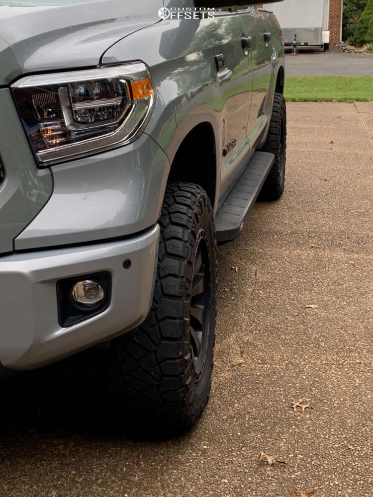 2019 Toyota Tundra with 20x9 -1 Fuel Tactic and 35/12.5R20 Nitto Ridge ...