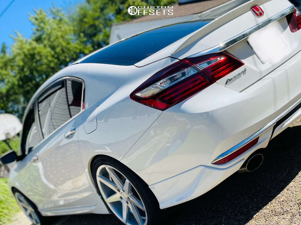 2017 Honda Accord with 20x8.5 38 Ravetti M7 and 245/40R20 Lexani Lx ...