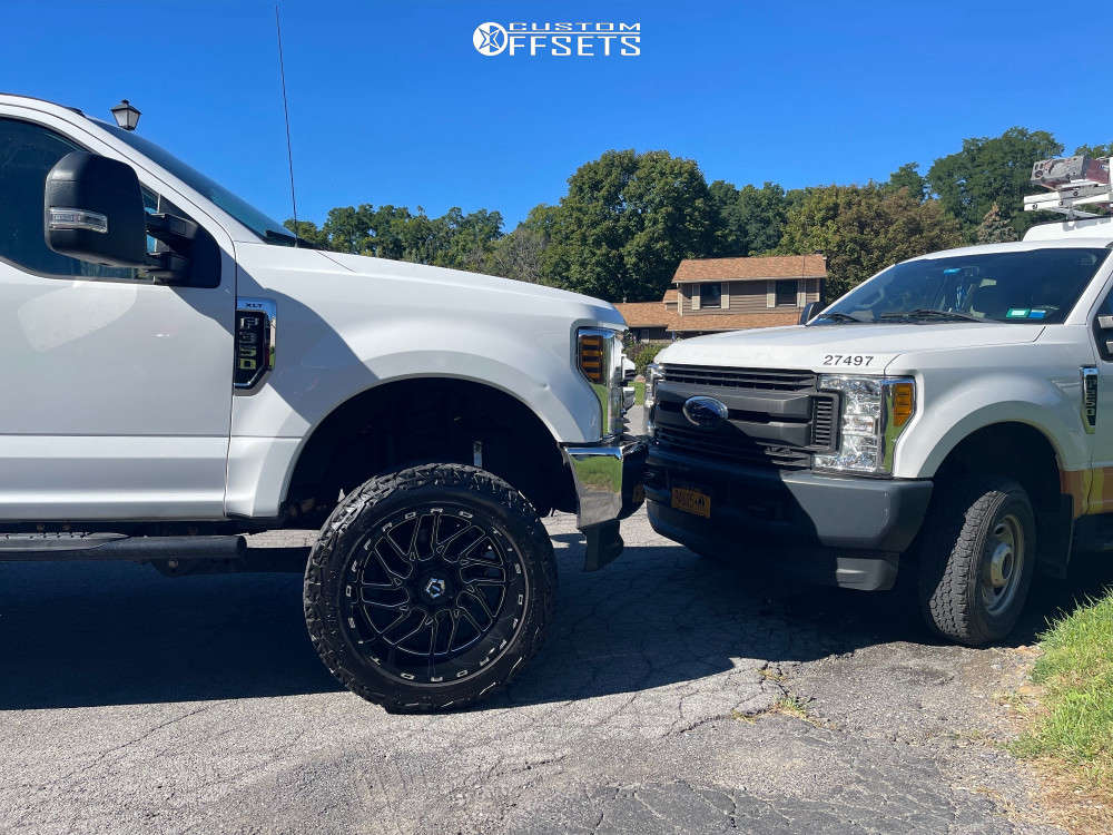 2018 Ford F-350 Super Duty with 22x12 -44 TIS Forged 544bm and 35/12 ...
