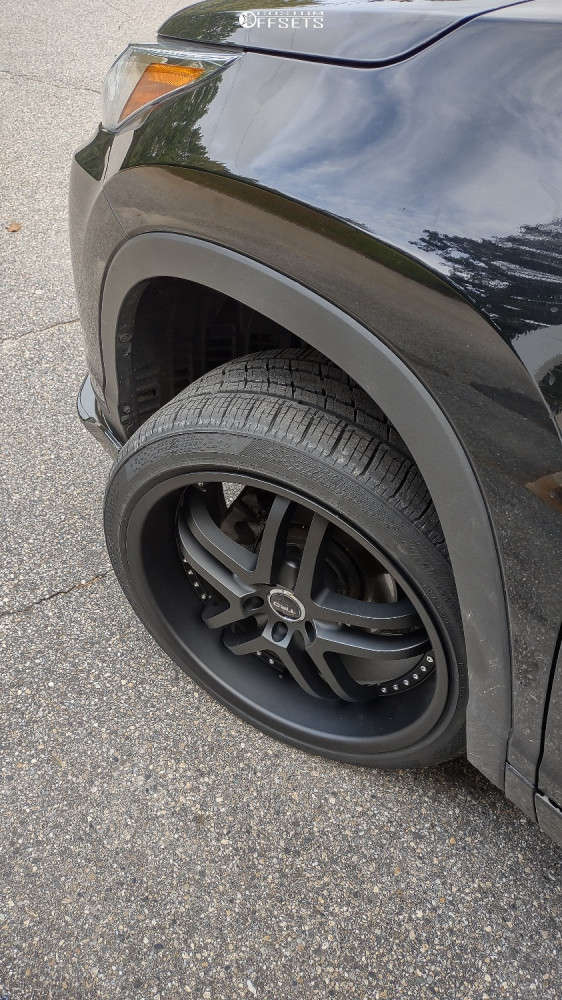 2018 Toyota Highlander with 22x10.5 25 Milanni Kapri and 265/40R22 ...