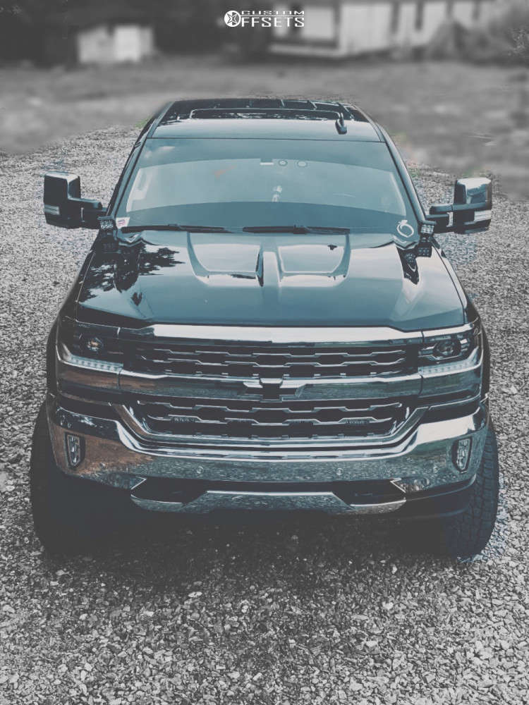 2018 Chevrolet Silverado 1500 with 22x14 -76 Vision Spyder and 33/12.5R22 Nitto Recon Grappler A ...