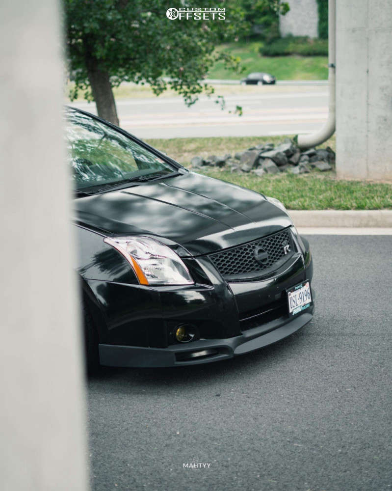 2007 Nissan Sentra with 17x8 35 AVID1 AV6 and 225/45R17 Nitto Nt555 G2 ...