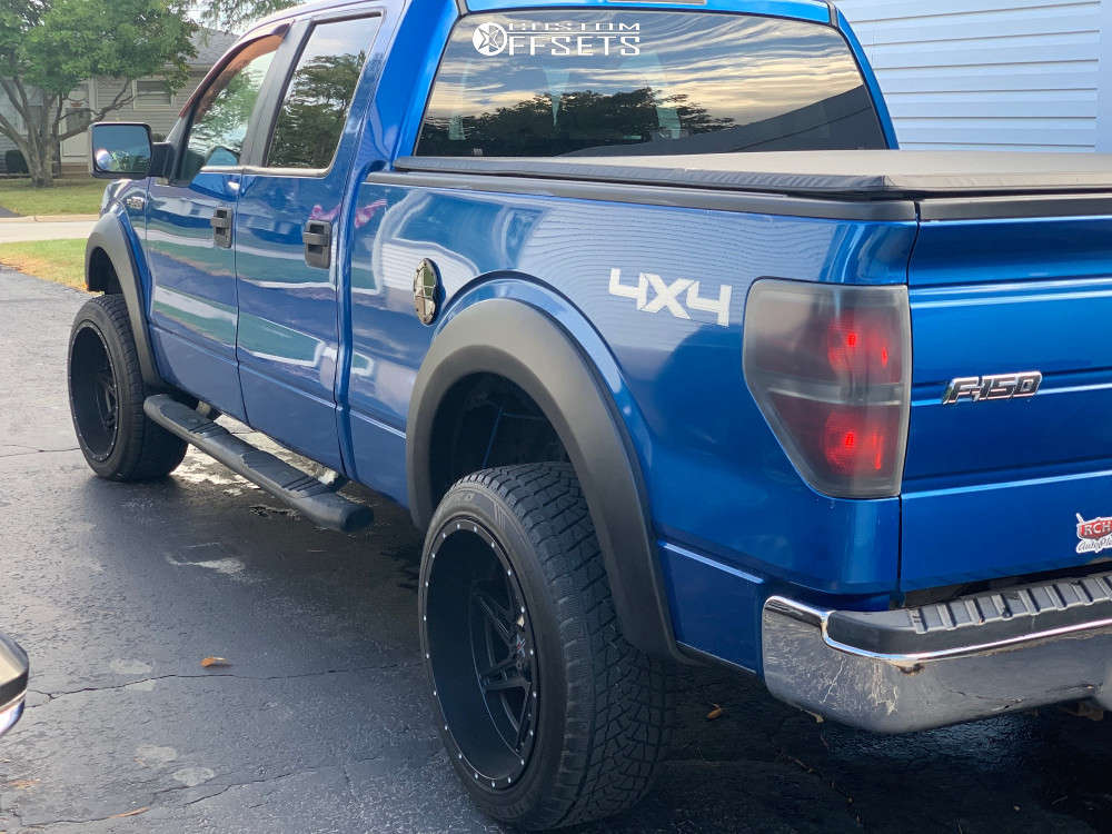 2010 Ford F-150 with 22x11.5 -44 DX4 Skull and 32/11.5R22 Delinte Dx-10 ...
