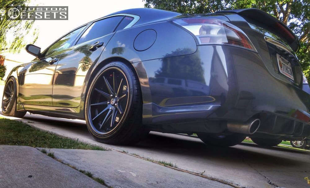 2013 Nissan Maxima with 20x10 40 Rohana Rc10 and 255/35R20 Nexen N3000 ...