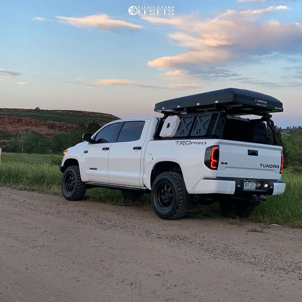 2021 Toyota Tundra with 18x9 25 Method Mr701 and 295/70R18 Toyo Tires ...