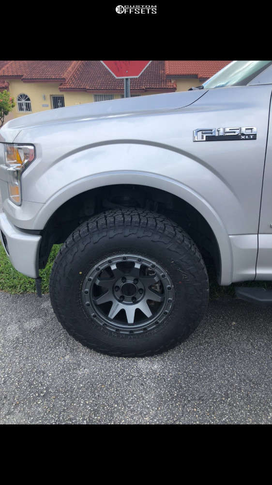 2017 Ford F-150 with 18x9 18 Method Mr317 and 33/12.5R18 Falken ...