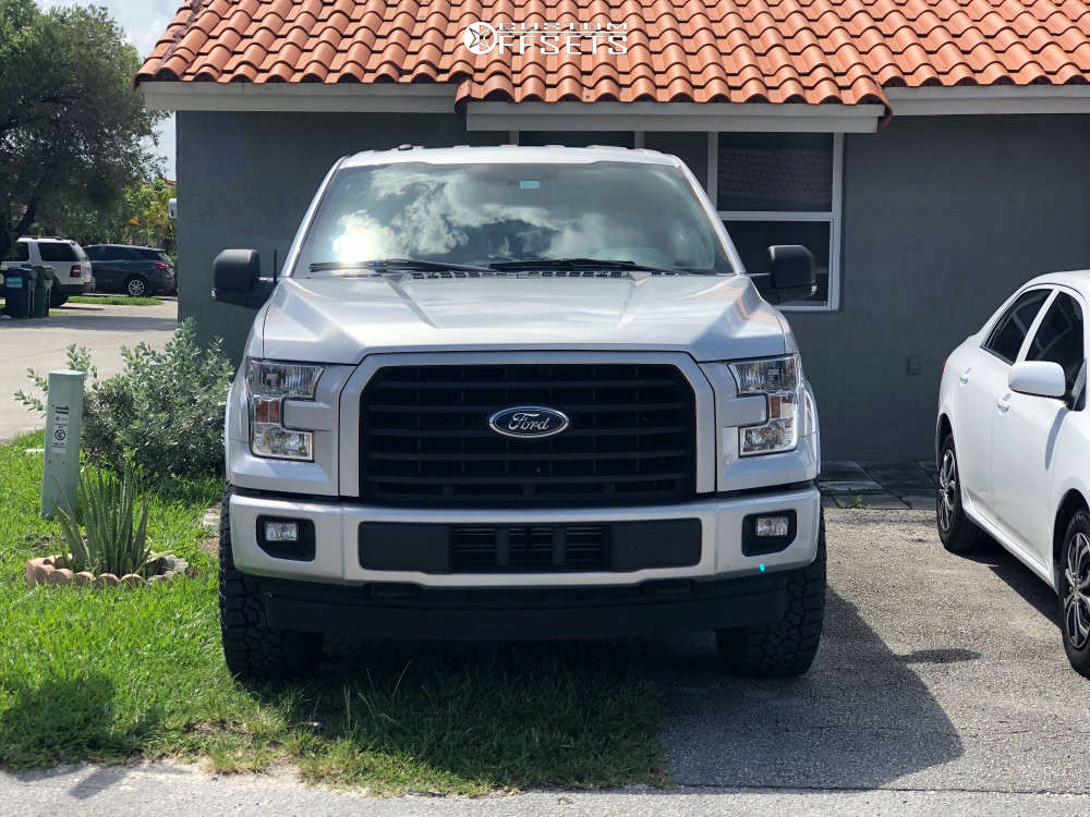 2017 Ford F-150 with 18x9 18 Method Mr317 and 33/12.5R18 Falken ...