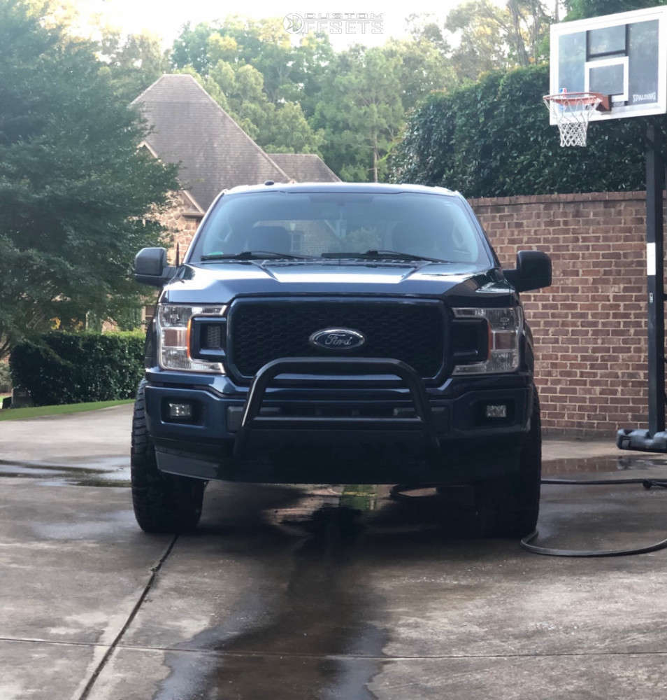 2018 Ford F-150 with 20x9 19 Fuel Shok D666 and 35/12.5R20 Falken ...