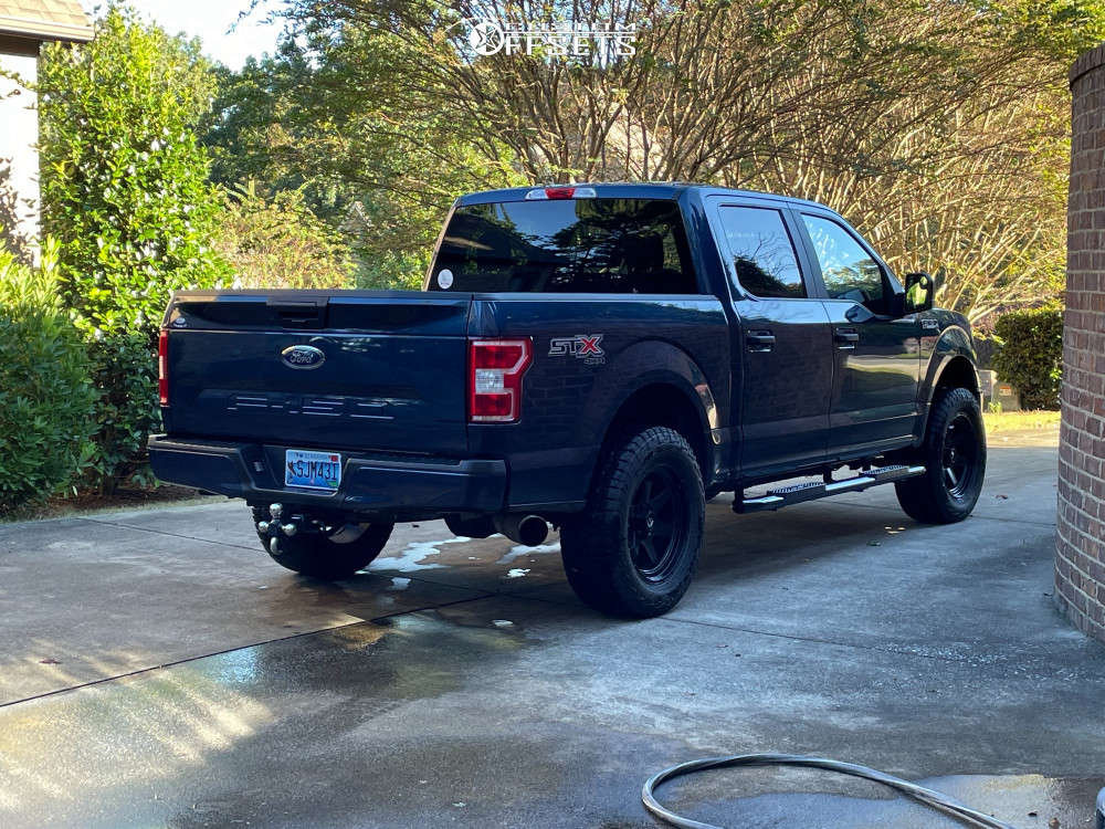2018 Ford F-150 with 20x9 19 Fuel Shok D666 and 35/12.5R20 Falken ...
