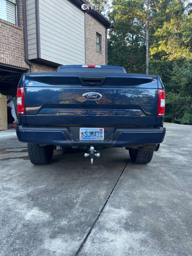2018 Ford F-150 with 20x9 19 Fuel Shok D666 and 35/12.5R20 Falken ...