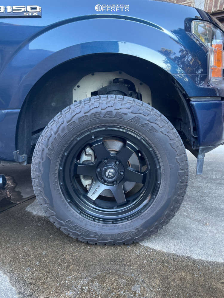 2018 Ford F-150 with 20x9 19 Fuel Shok D666 and 35/12.5R20 Falken ...