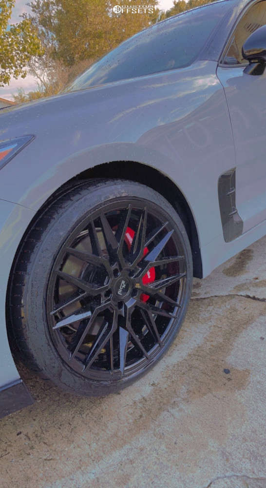 2019 Kia Stinger with 20x9 35 Niche Gamma and 245/35R20 Continental Extremecontact Dws06 Plus ...