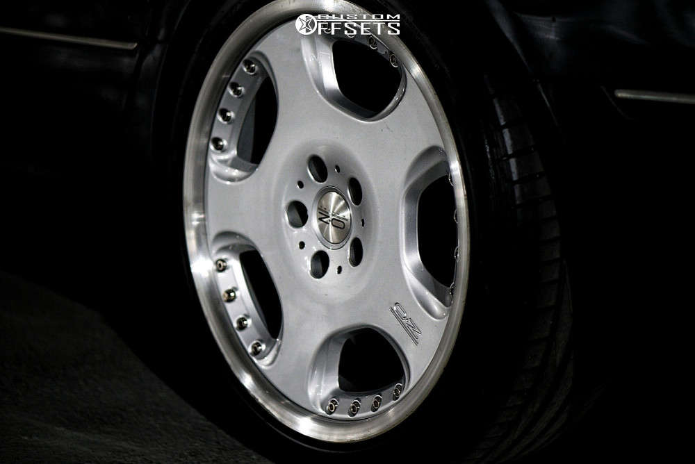 2004 Lexus LS430 with 19x9.5 18 OZ Racing Opera 2 and 245/35R19 Hankook Ventus S1 Evo and ...