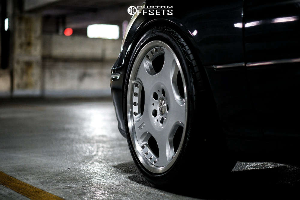 2004 Lexus LS430 with 19x9.5 18 OZ Racing Opera 2 and 245/35R19 Hankook Ventus S1 Evo and ...