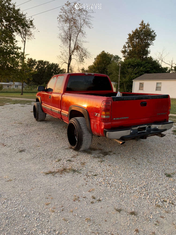 2000 Chevrolet Silverado 1500 with 22x14 -76 Moto Metal Mo962 and 305 ...