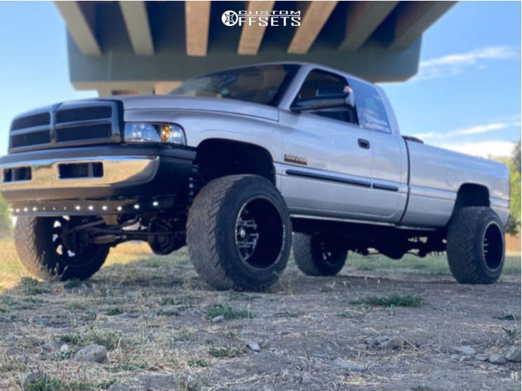 2002 Dodge Ram 2500 with 20x14 -76 Fuel Turbo and 35/12.5R20 Fuel ...