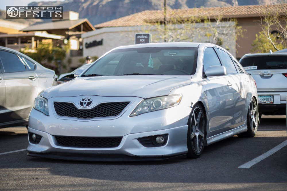2010 Toyota Camry with 18x8 40 Platinum Elite and 245/40R18 Ohtsu ...