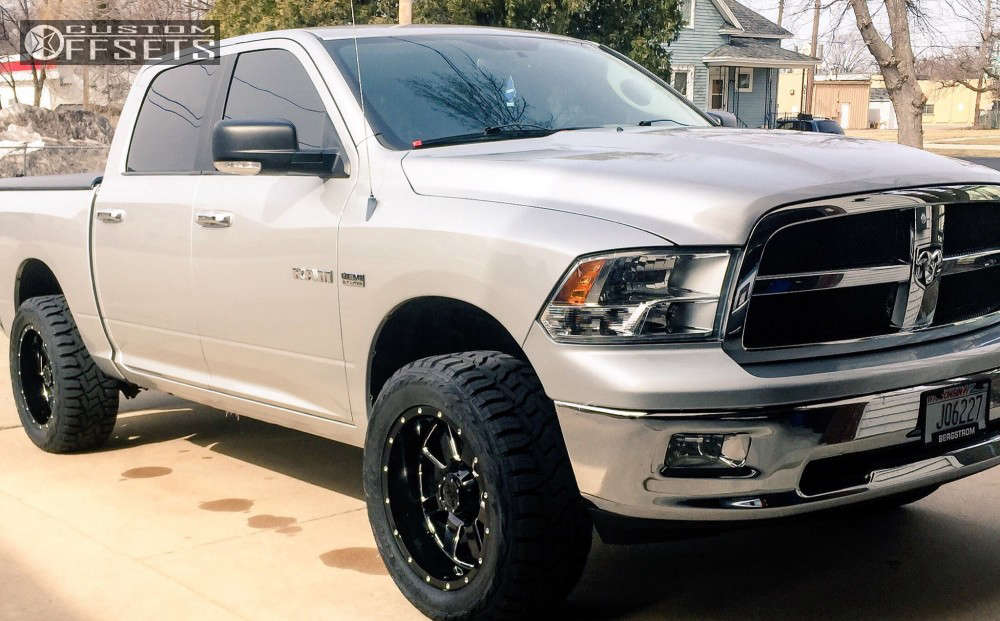 2010 Dodge Ram 1500 with 20x10 -19 Gear Off-Road Big Block and 33/12 ...