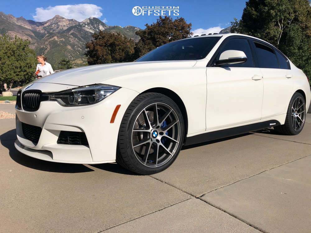 2017 BMW 340i XDrive with 19x8.5 35 Beyern Ritz and 245/40R19 Hankook ...