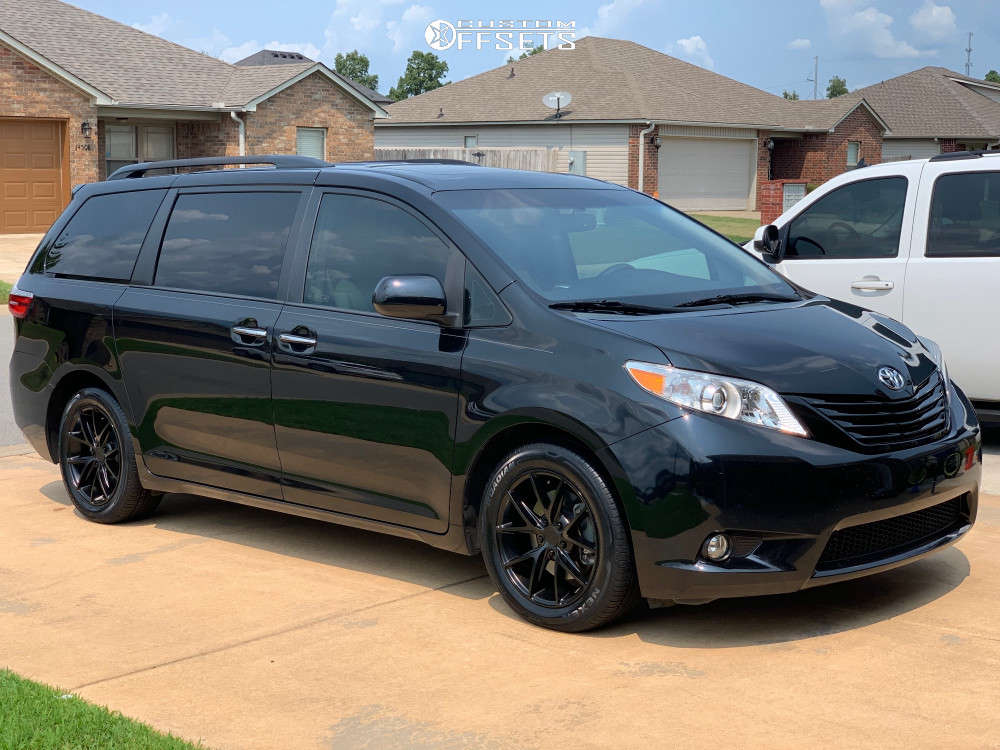 2015 Toyota Sienna with 18x8 40 Niche Misano and 235/55R18 Nexen ...