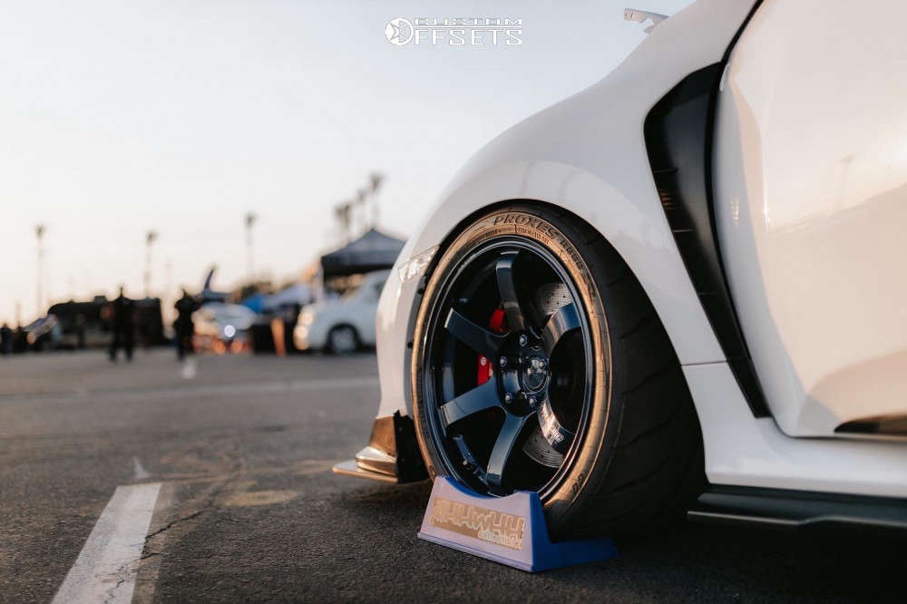 2019 Honda Civic with 18x11 33 Rays Engineering Te37 and 295/30R18 Toyo ...