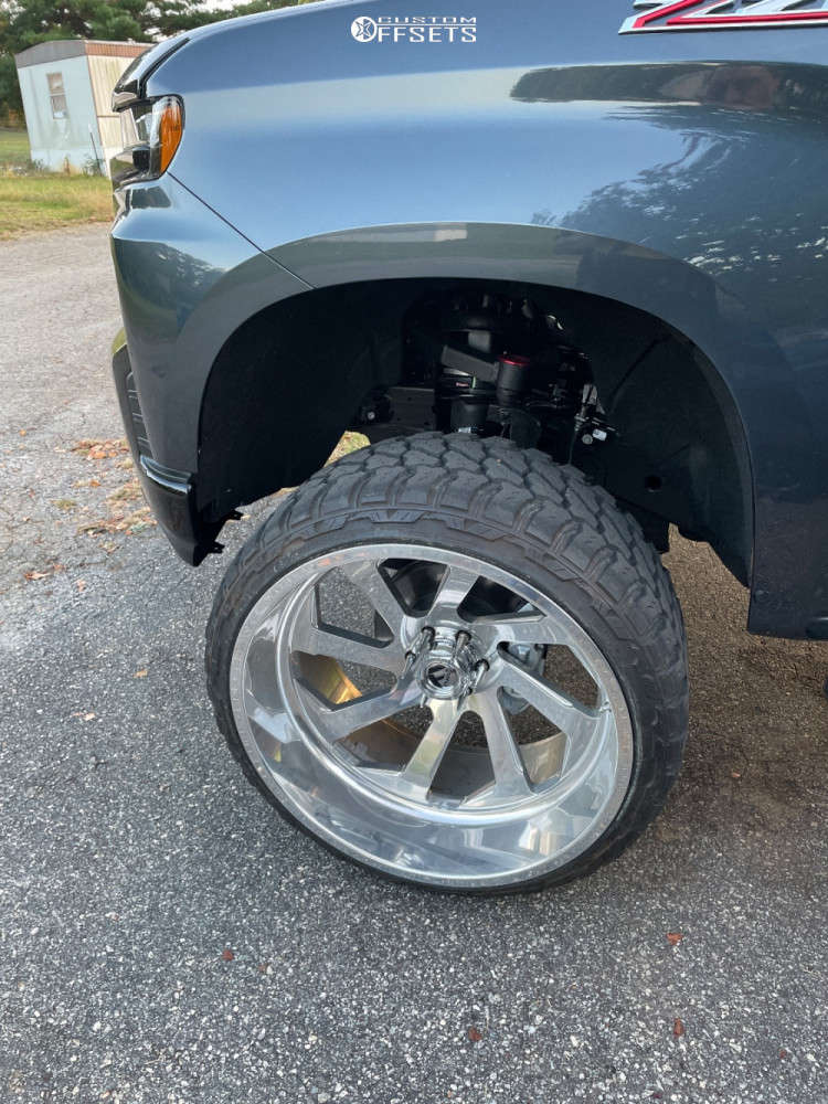 2021 Chevrolet Silverado 1500 with 26x14 -76 Fuel Forged Ffc39 and 35/ ...
