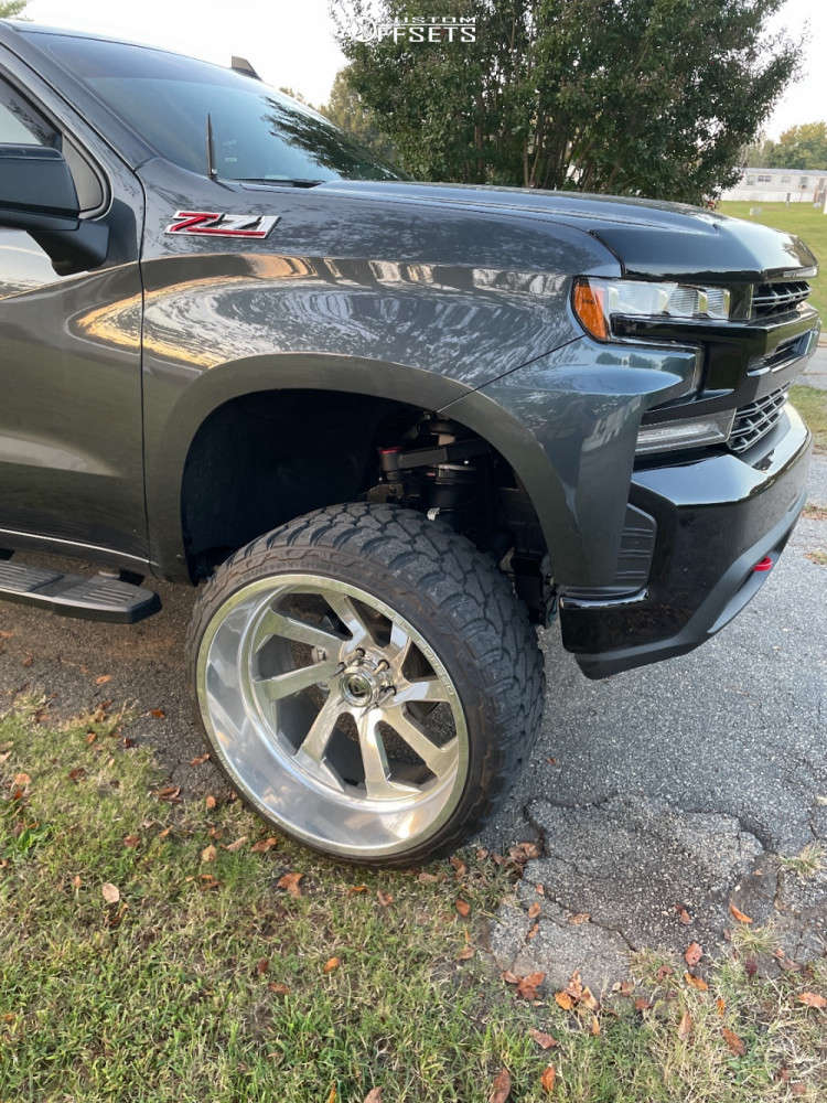 2021 Chevrolet Silverado 1500 with 26x14 -76 Fuel Forged Ffc39 and 35/ ...