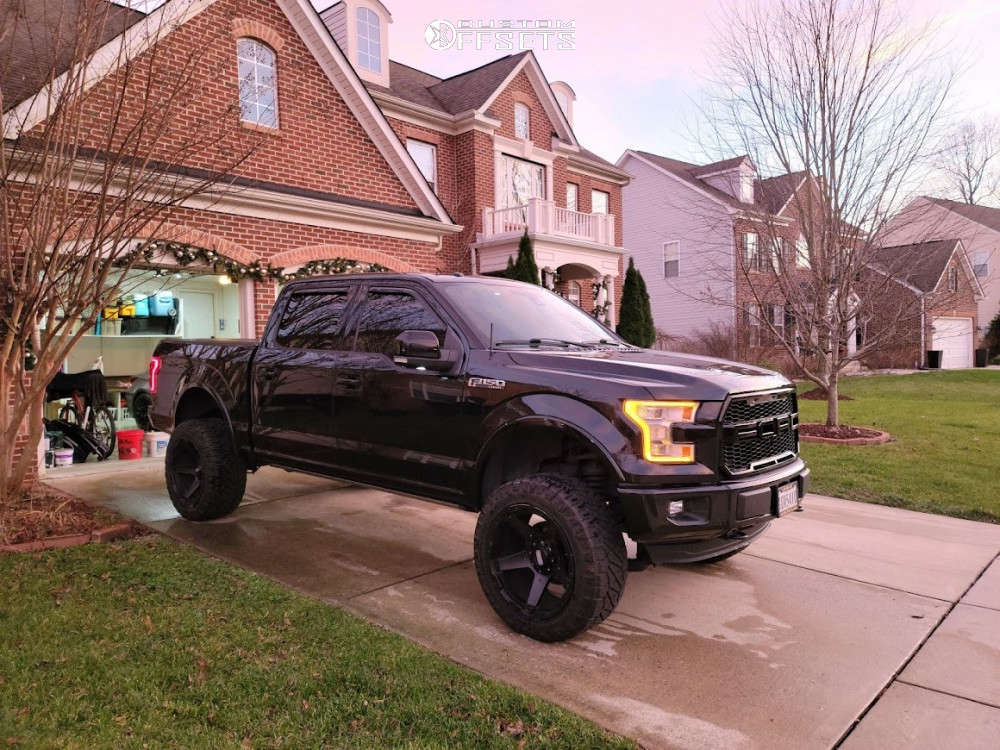 2016 Ford F-150 with 22x12 -44 Grid Gd04 and 35/12.5R22 Nitto Ridge ...