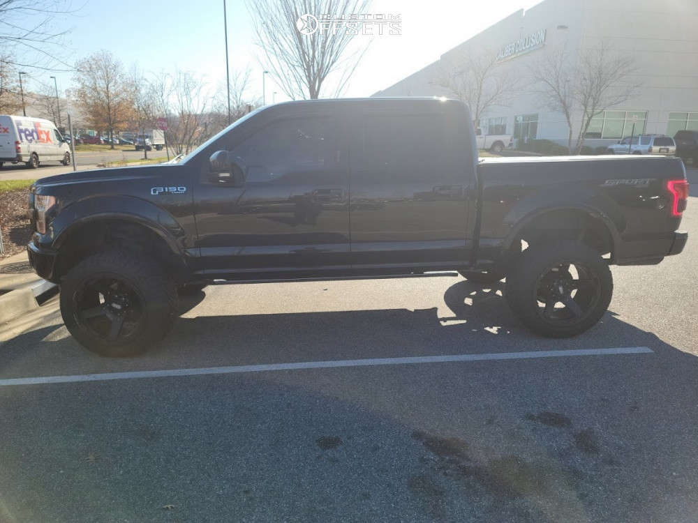 2016 Ford F-150 with 22x12 -44 Grid Gd04 and 35/12.5R22 Nitto Ridge ...
