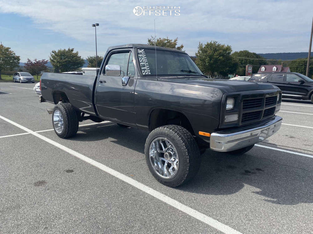 1991 Dodge W250 with 20x12 -51 Vision Sliver 360 and 33/12.5R20 Radar ...
