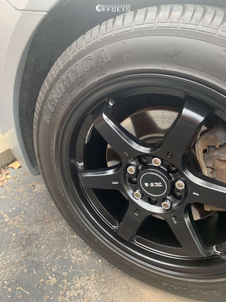 2013 Hyundai Sonata with 17x7.5 30 NS Ns1507 and 215/55R17 Kenda ...