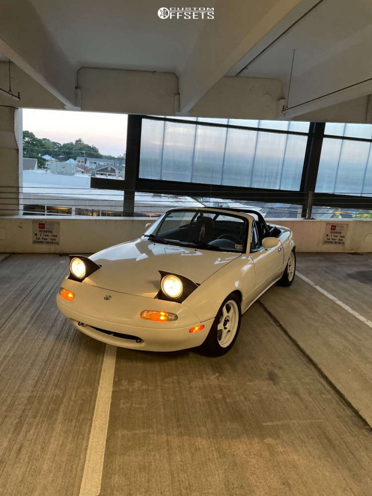 1996 Mazda Miata with 15x6.5 35 AVID1 AV8 and 195/50R15 Toyo Tires ...