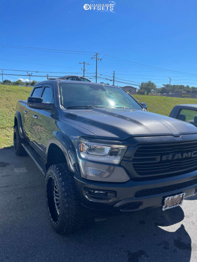 2021 Ram 1500 with 22x12 -44 TIS 547BM and 35/12.5R22 Kanati Mud Hog ...