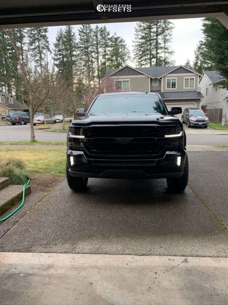 2018 Chevrolet Silverado 1500 with 18x9 -12 Fuel Beast and 295/70R18 ...