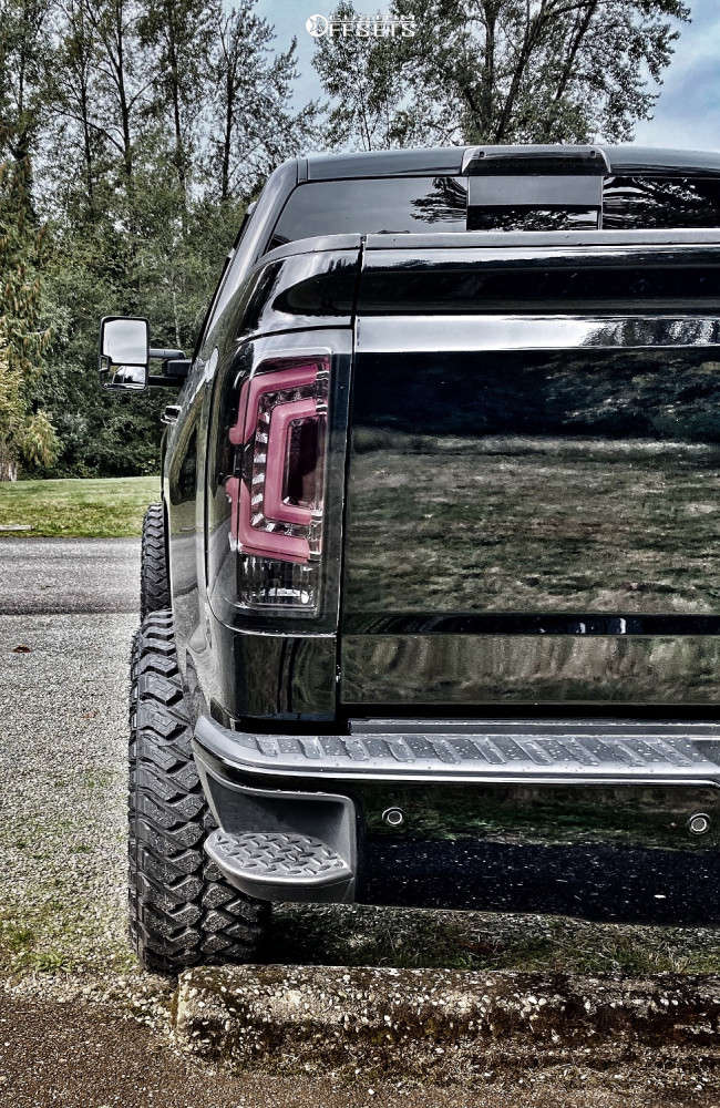 2018 Chevrolet Silverado 1500 with 18x9 -12 Fuel Beast and 295/70R18 ...