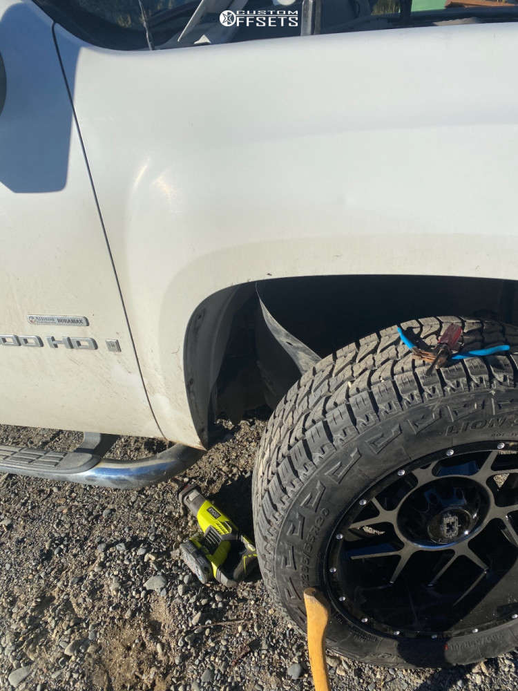 2007 GMC Sierra 3500 HD with 20x10 -25 Vision Sliver and 285/55R20 Leao ...