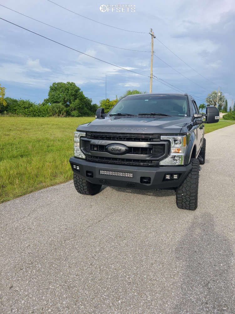2020 Ford F-250 Super Duty with 20x10 -25 TIS 544BM and 35/12.5R20 ...