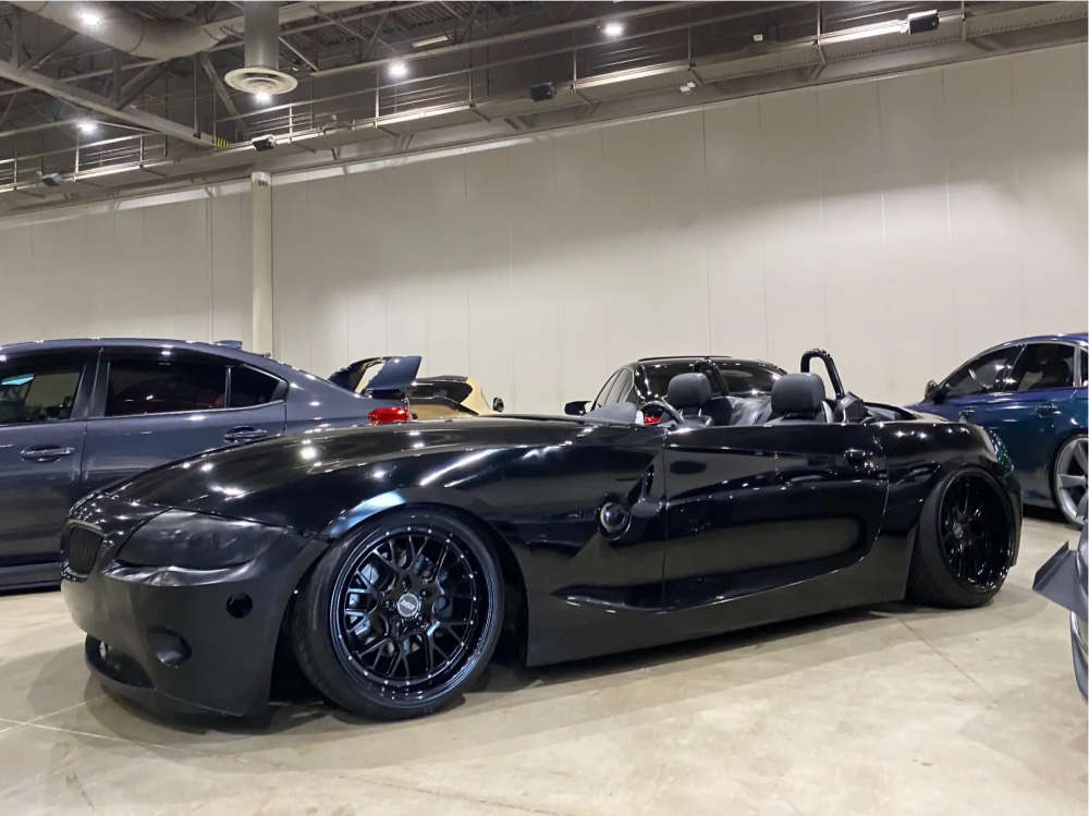 2005 BMW Z4 with 18x9.5 35 ESR Cs11 and 215/40R18 Nitto Nt555 G2 and ...