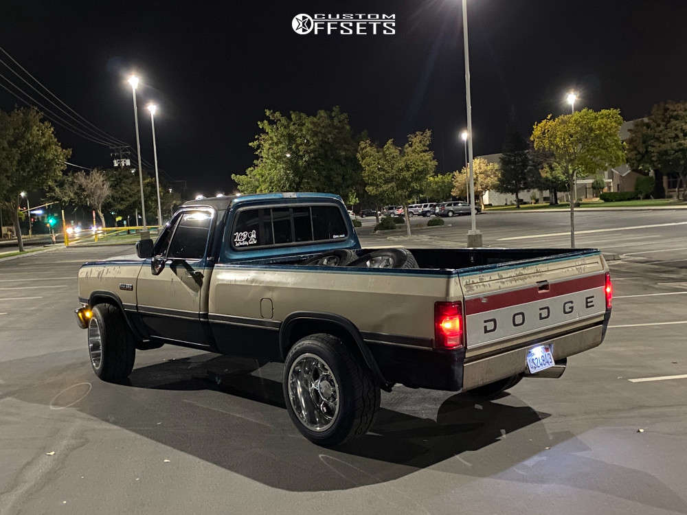 1993 Dodge D250 with 20x12 -51 Cali Offroad Sevenfold and 31/11.5R20 ...